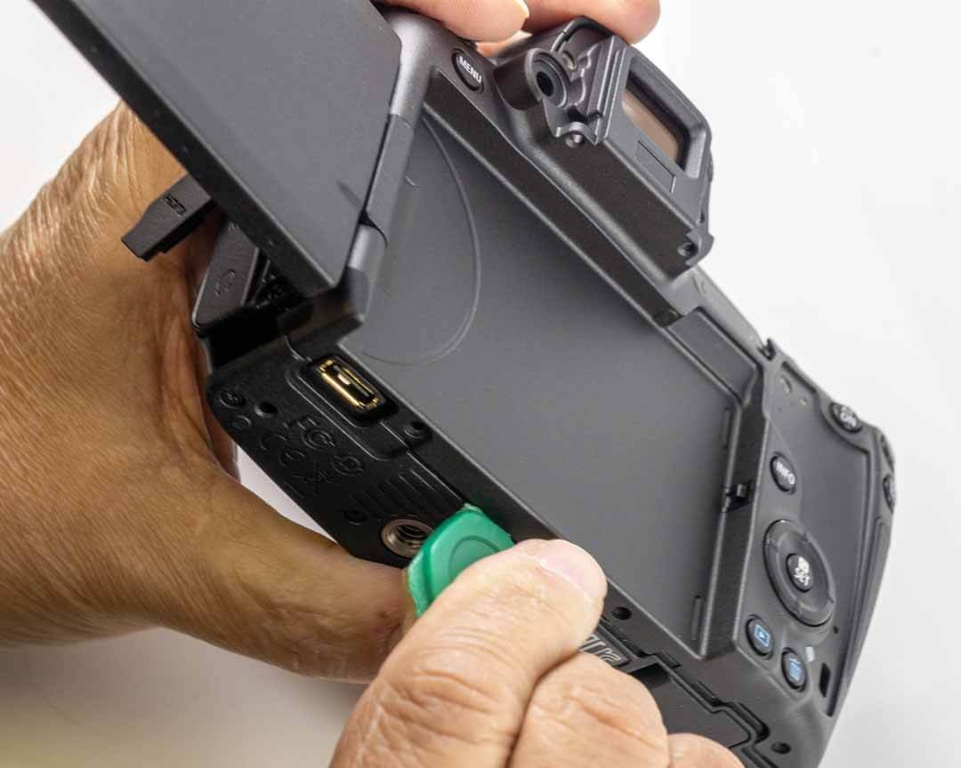 Canon EOS R Teardown: A Look Inside Canon's First Full-Frame Mirrorless ...