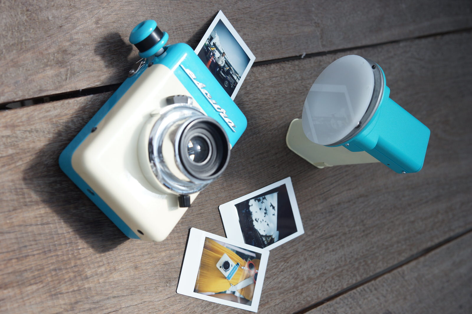 The Escura Instant 60s is a Retro-Styled Hand-Powered Instant Camera ...