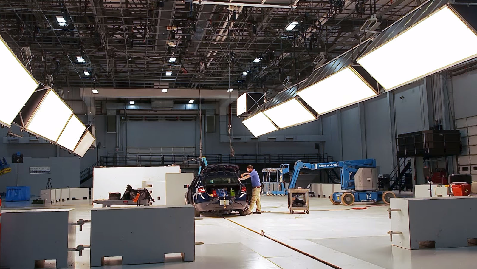 Crash Test Photography: An Inside Look at Shooting Car Safety Tests ...