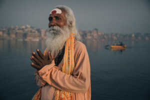 Photographing the Fake Holy Men of Varanasi, India | PetaPixel