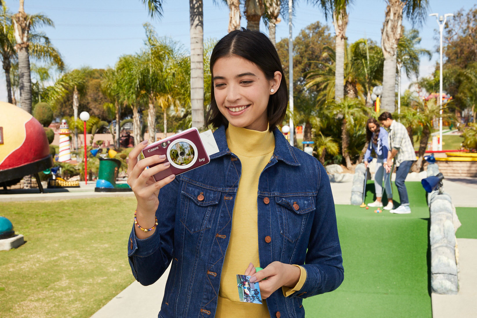 Canon Jumps Into Instant Cameras with the IVY CLIQ and CLIQ+ | PetaPixel