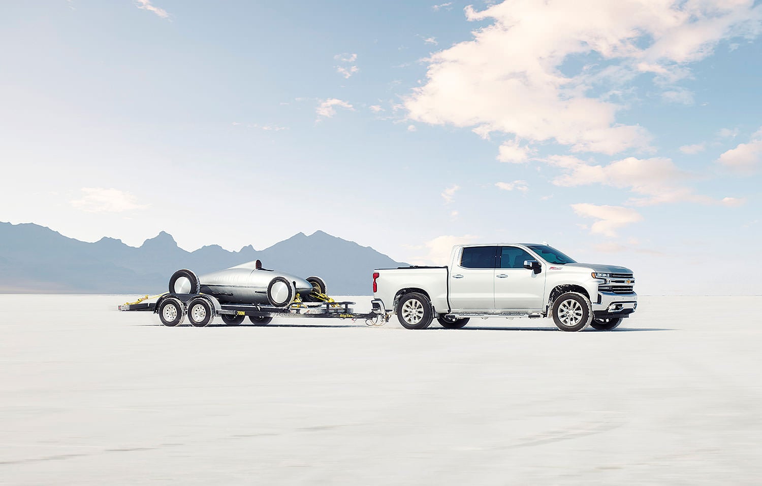 Behind the Scenes on a Chevy Silverado Shoot Spanning 31 Days | PetaPixel