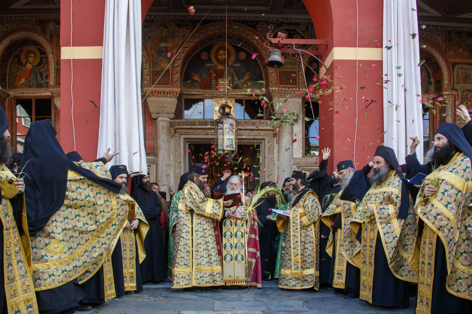 Photojournalism Through the Eyes of a Monk | PetaPixel