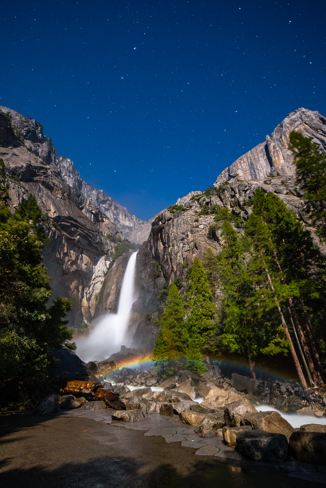 Capturing Rare Yosemite Moonbows in Real-Time Video | PetaPixel