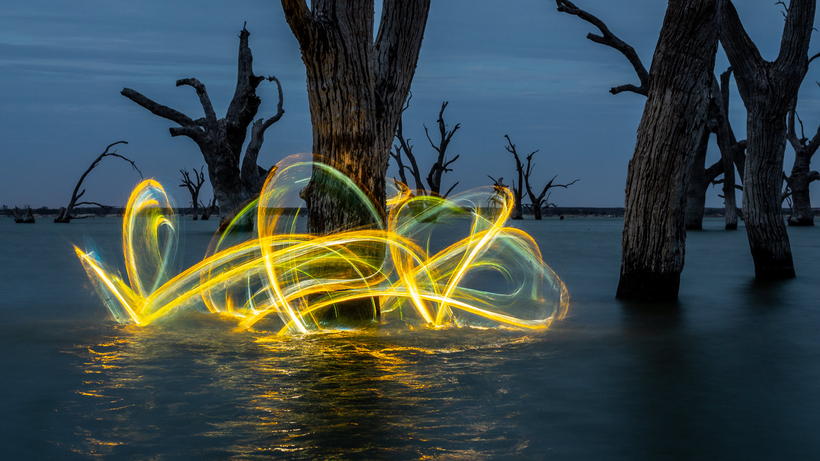 These Light Painting Photos Were Shot by Splashing in Water | PetaPixel