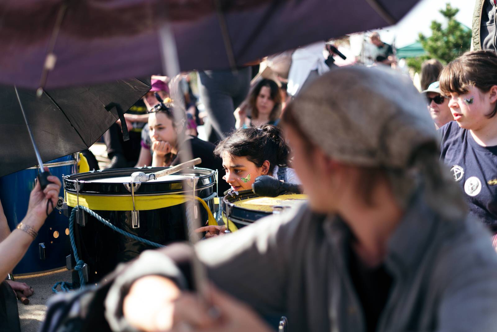 How to Photograph in a Crowd | PetaPixel