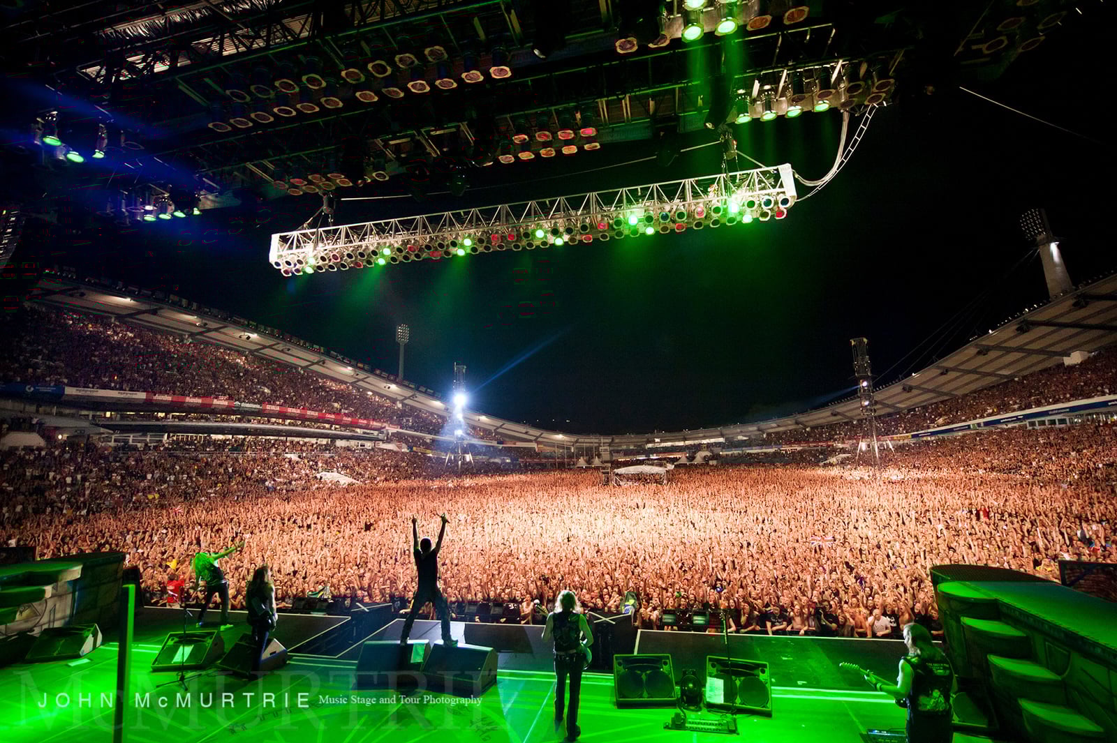 How to Shoot Concerts: Tips from a Pro Music Photographer | PetaPixel