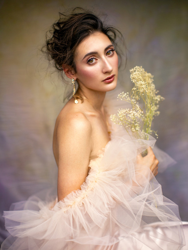Photographer Uses Backyard Shed to Shoot Gorgeous Natural Light ...