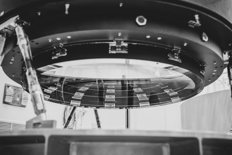 This is the World's Largest Optical Lens: It's 5 Feet Wide and Took 5 ...