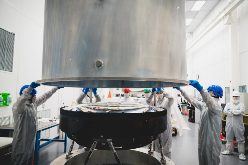 This is the World's Largest Optical Lens: It's 5 Feet Wide and Took 5 ...