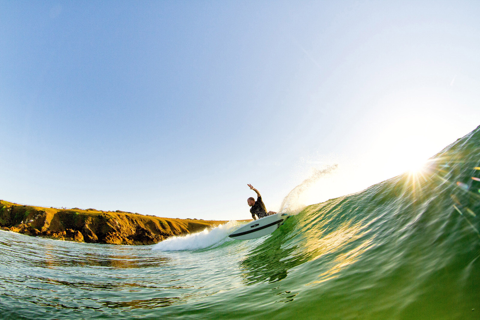 10 Surf Photography Tips to Take Your Photos to the Next Level | PetaPixel