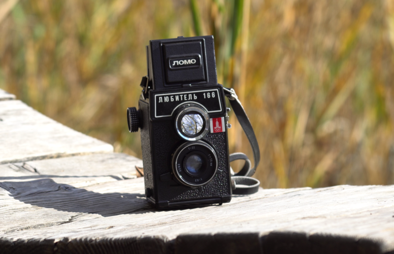 I Built This DIY Camera Rig for Shooting Through-the-Viewfinder Videos ...