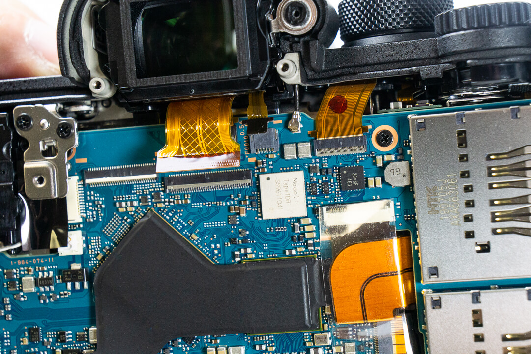 Sony a7R IV Full Disassembly and Teardown: Improved in Every Way ...