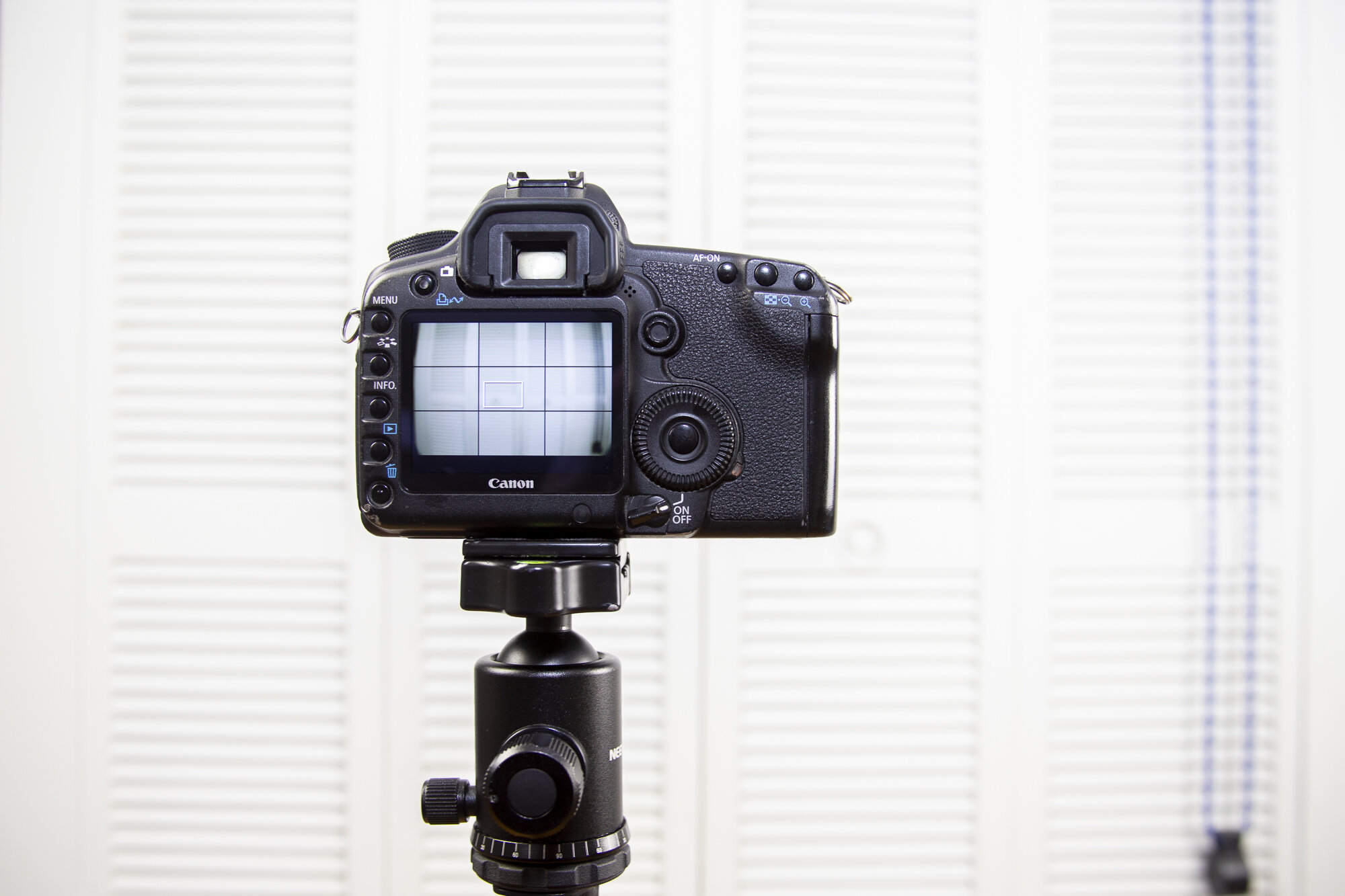 Making My Own DIY Super-Wide-Angle Macro Lens | PetaPixel