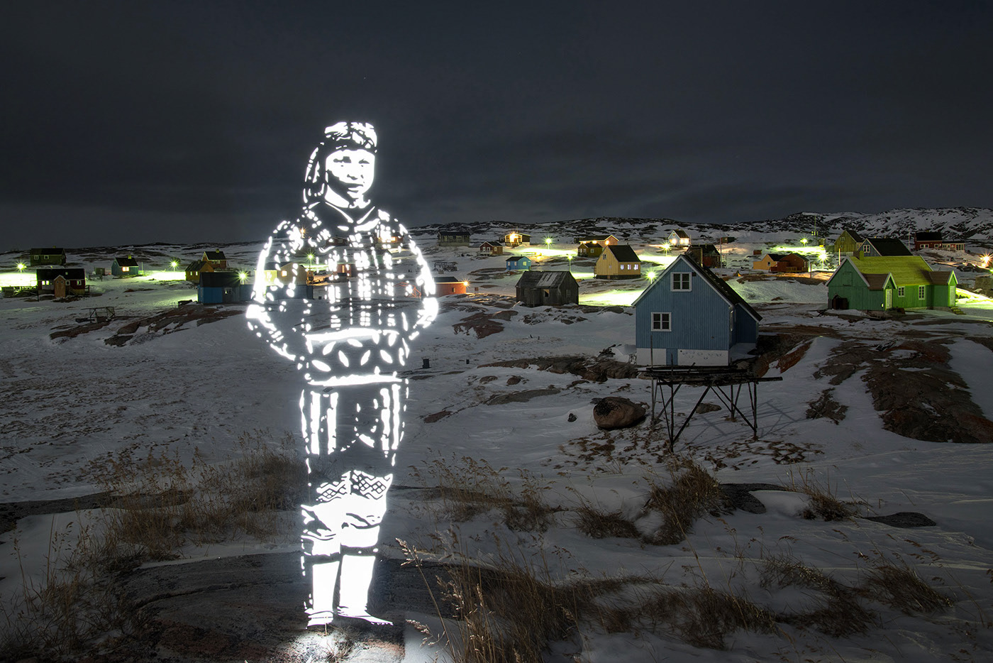 Photographer Paints Portraits of Inuit People into Polar Night ...