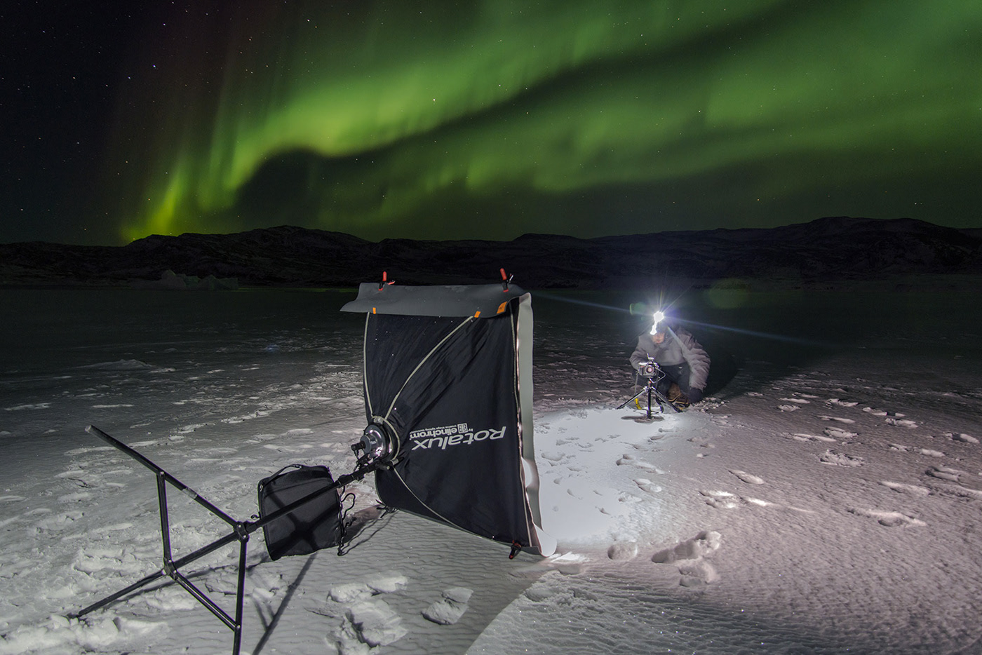 Photographer Paints Portraits of Inuit People into Polar Night ...