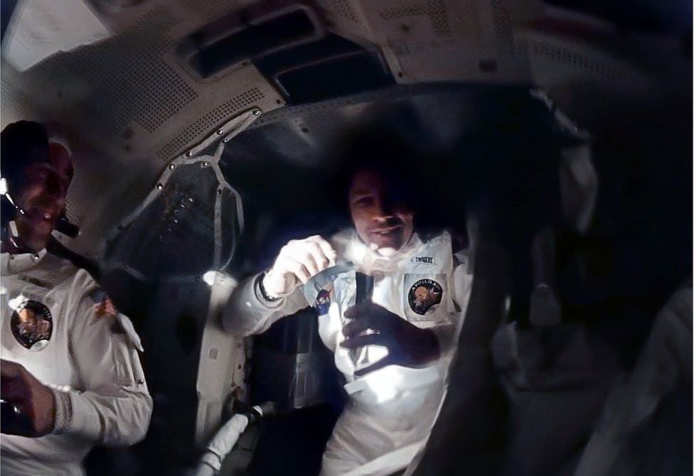 This Guy Created HD Apollo 13 Photos by Stacking 16mm Film Frames ...