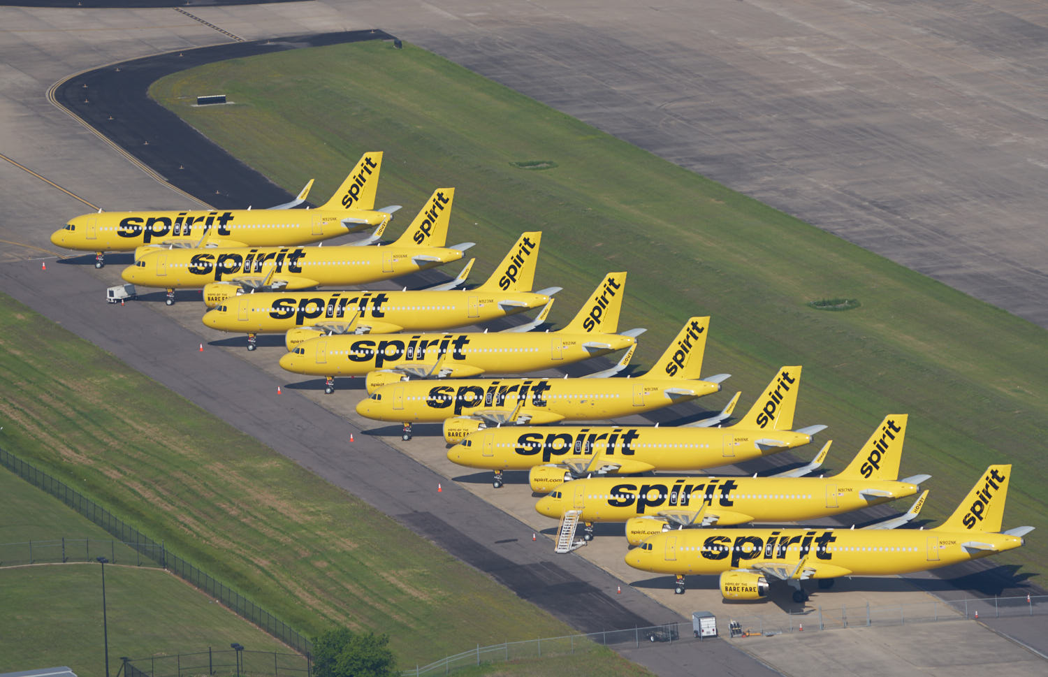 Aerial Photos of Grounded Jets Across the USA | PetaPixel