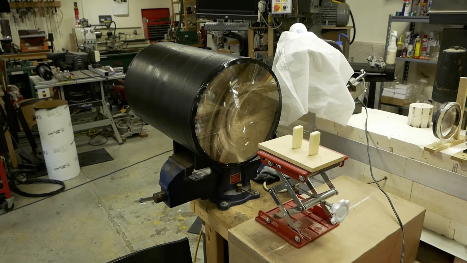 Hypercentric Optics: This Camera Lens Can See Behind Objects | PetaPixel