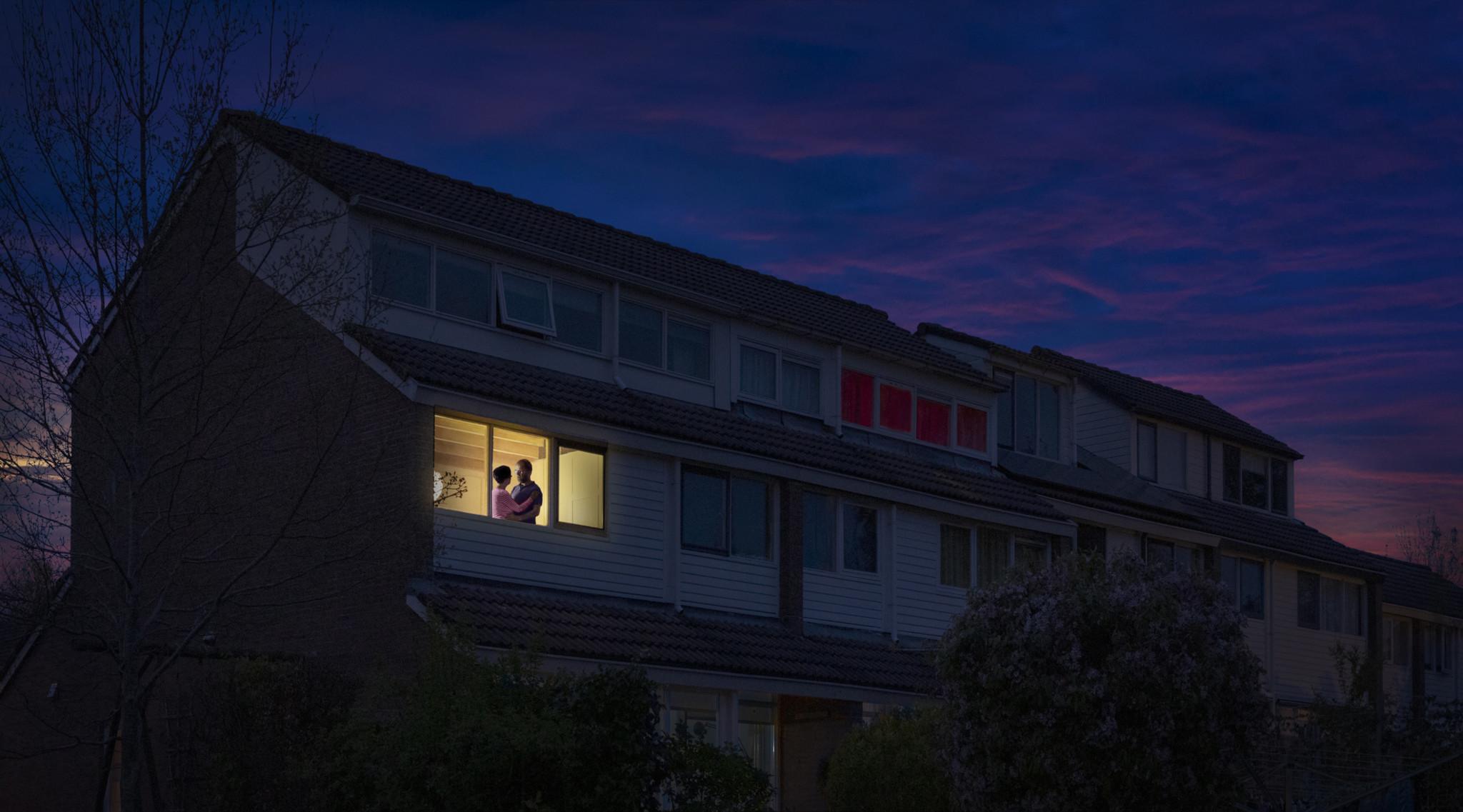 Striking Twilight Portraits Capture the Loneliness of Lockdown | PetaPixel