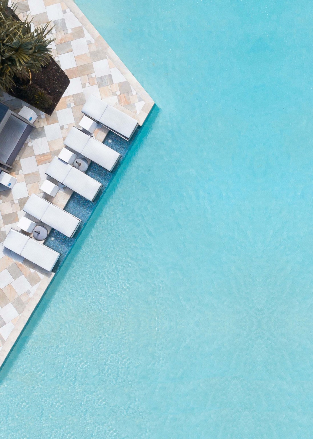 Minimalist Photos of Swimming Pools from Above | PetaPixel