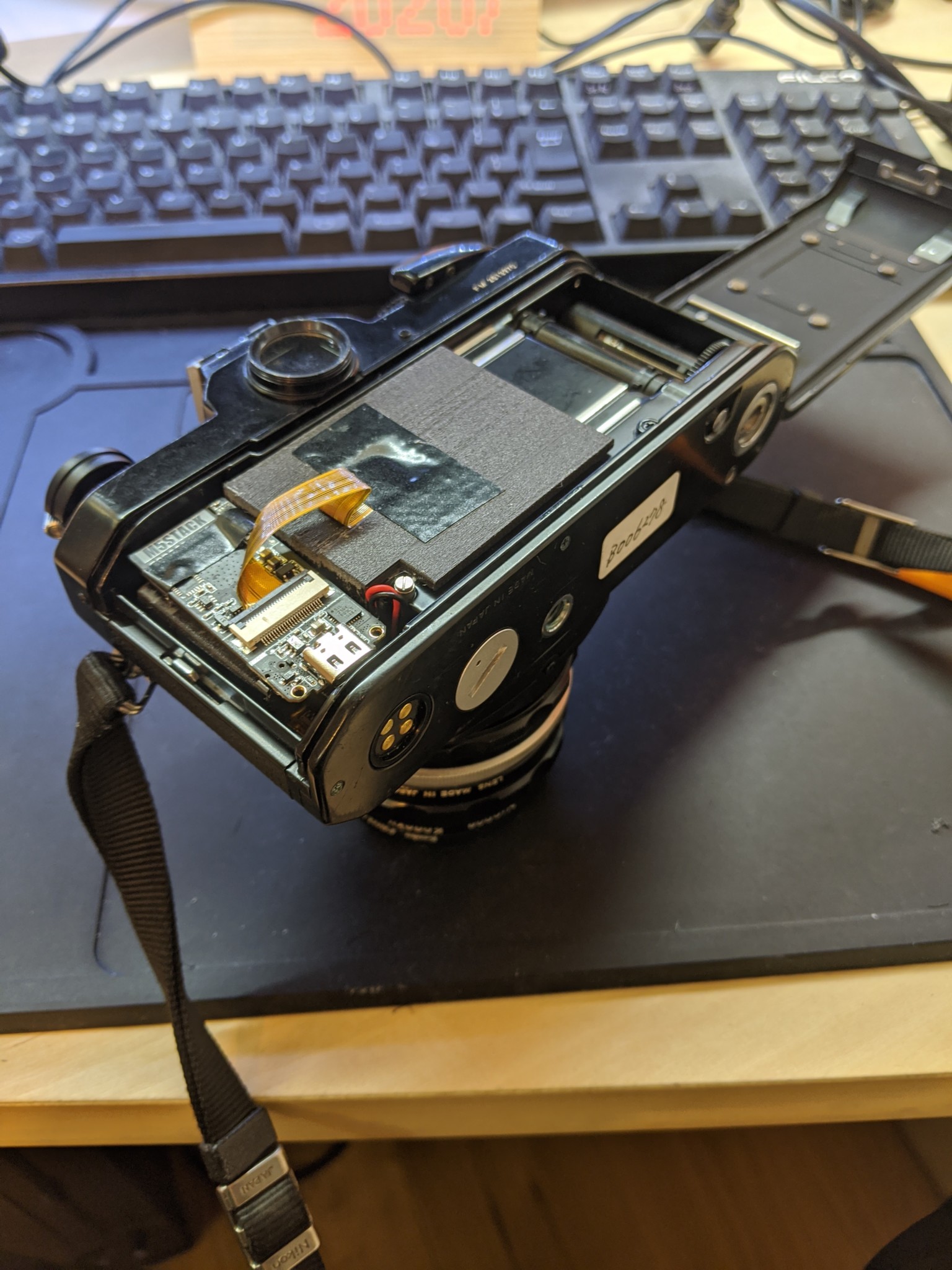 This Guy Converted His Nikon FM Into a Digital Camera with a Custom ...