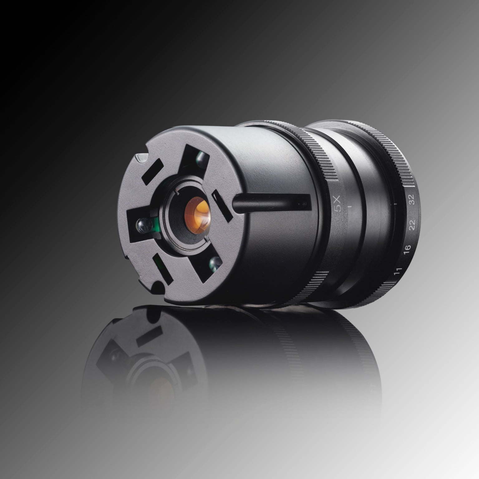 This Bizarre Super Macro Lens Basically Turns Your Camera Into a ...