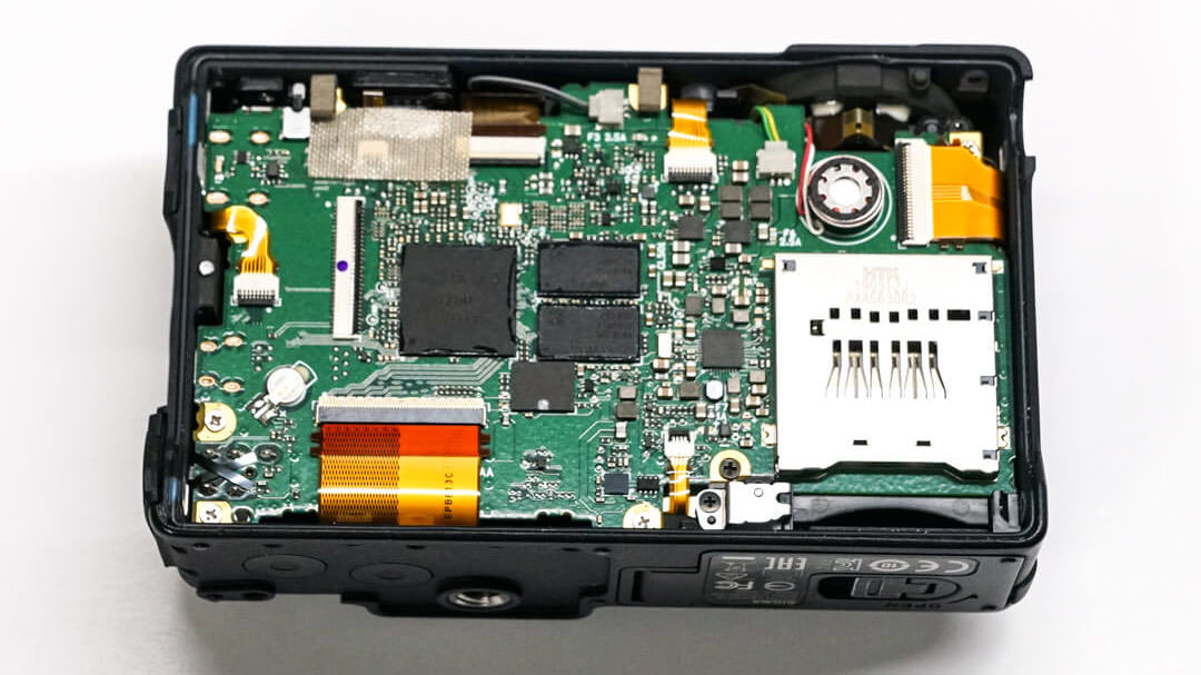 A Teardown of the Sigma fp Mirrorless Camera | PetaPixel