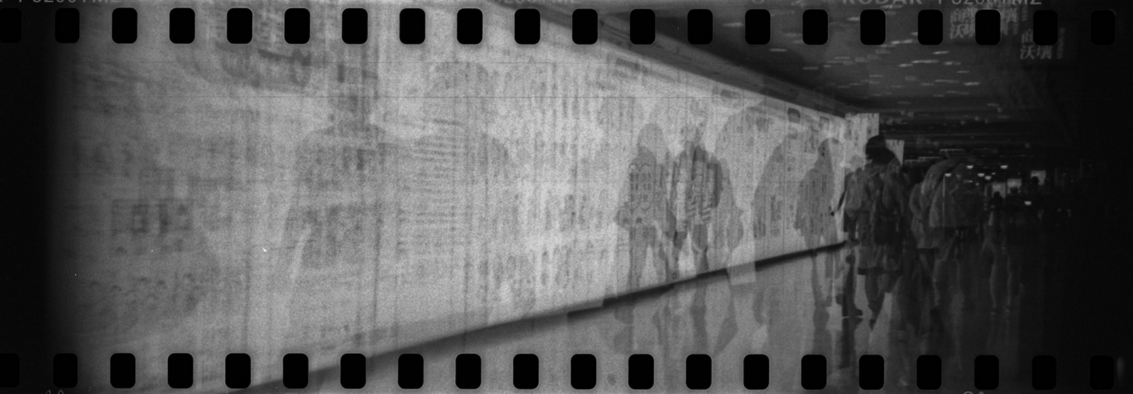 Lomography Unveils Panoramic 35mm Film Camera with Liquid-Filled Lens ...