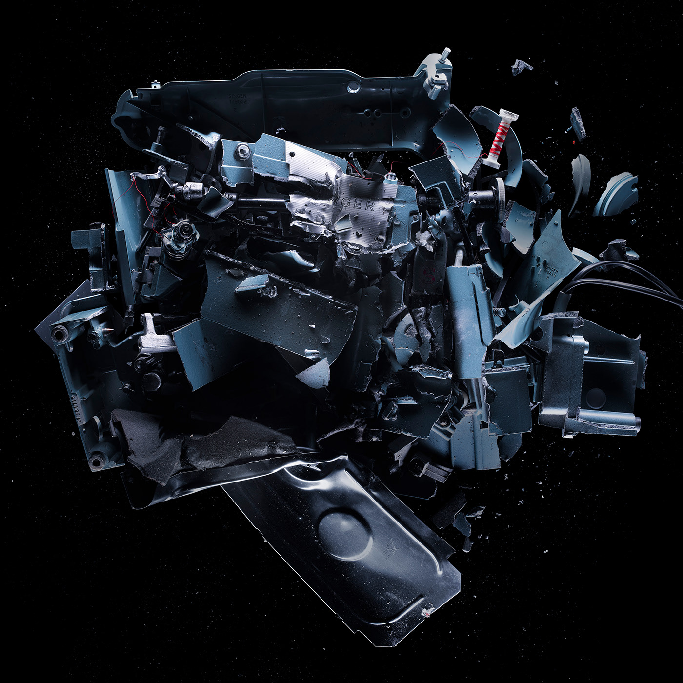 These Studio Portraits of Smashed Electronics are Oddly Satisfying ...