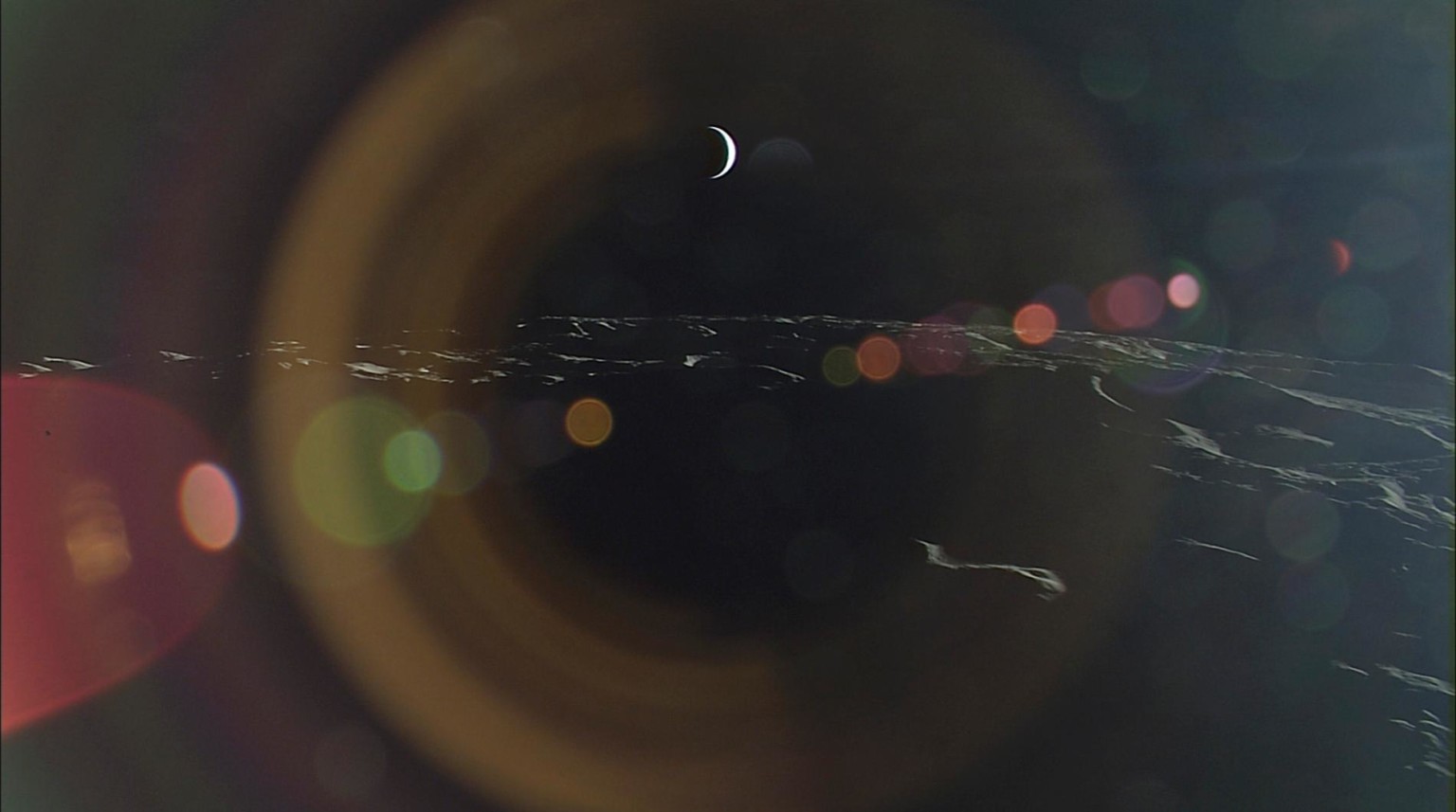 Artist Converts Lunar Photos into 4-Hour Real-Time Orbit Around the ...