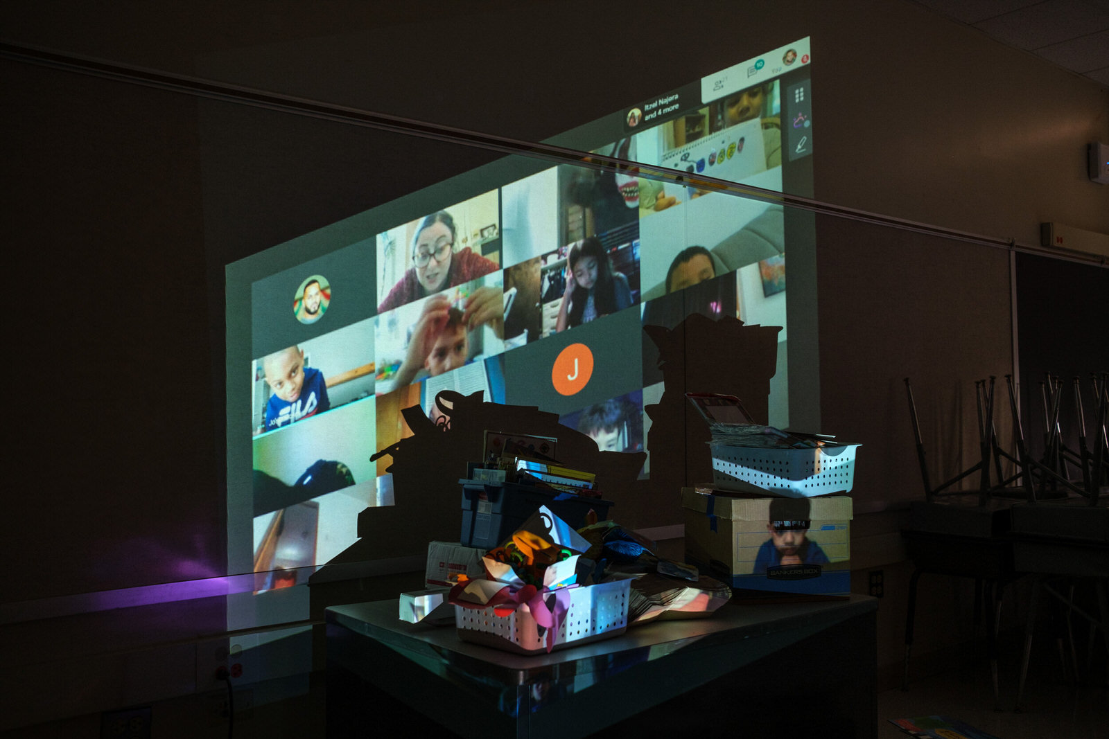 Photos Document Remote Learning at a Chicago Elementary School | PetaPixel