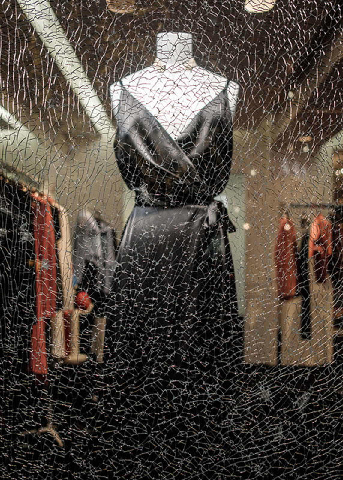 The Art of Selling Art: An Architectural Approach | PetaPixel