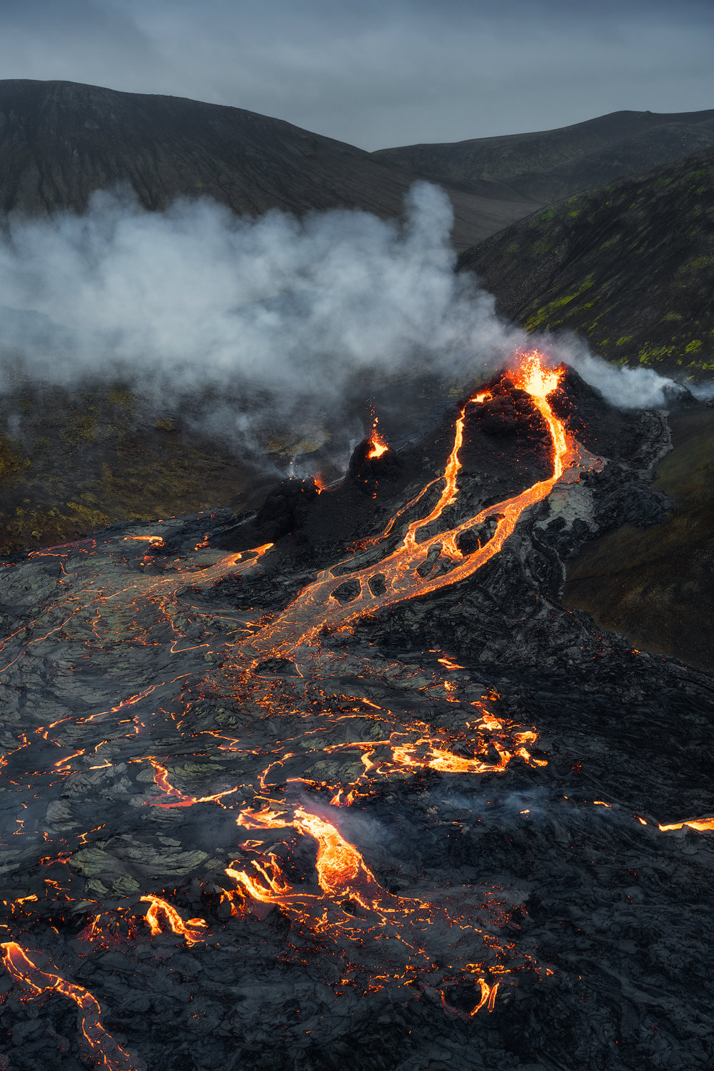 I Captured the Iceland Volcano Eruption from Up Close | PetaPixel
