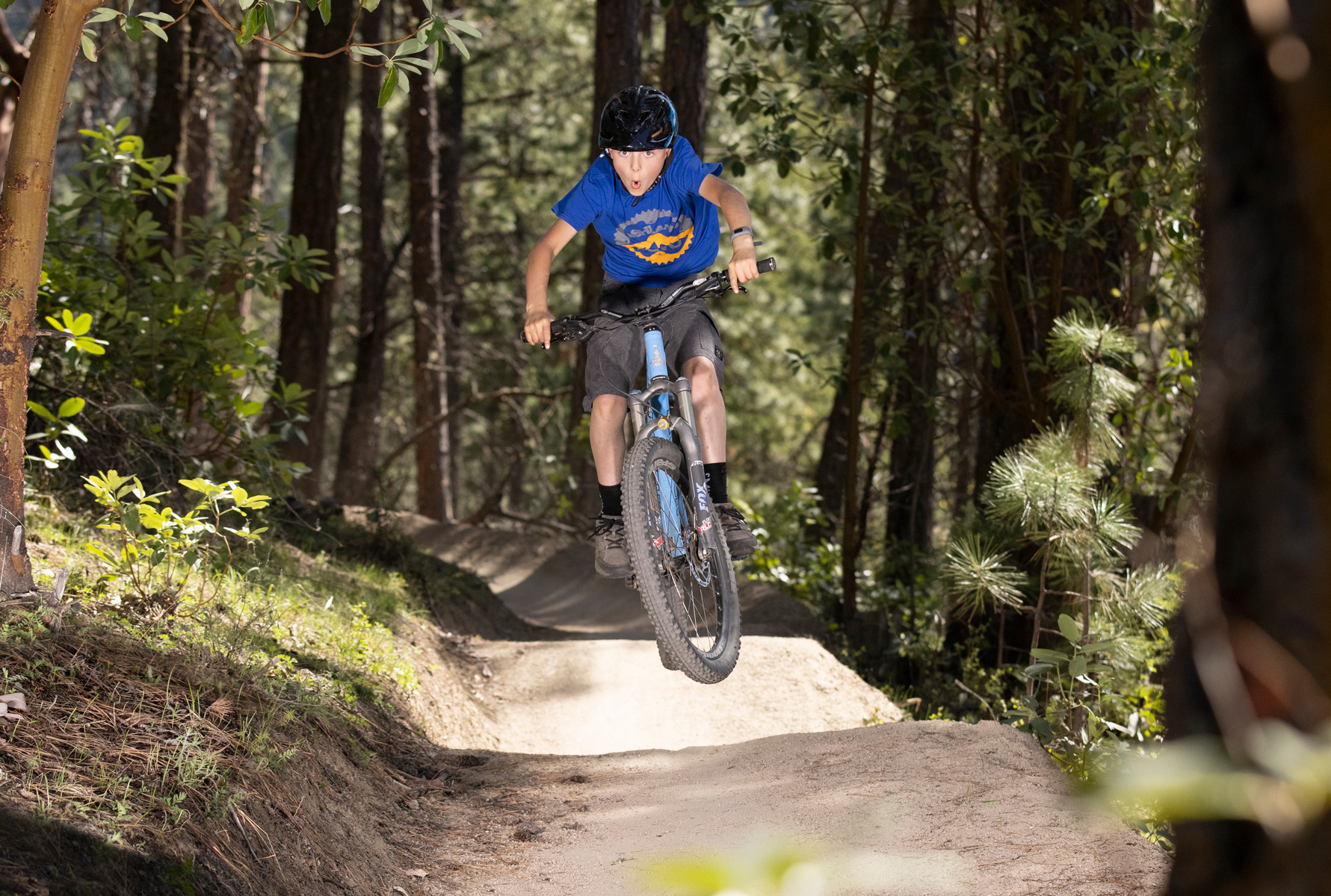 Action Packed: Photographing Mountain Bikers with the EOS R5 | PetaPixel