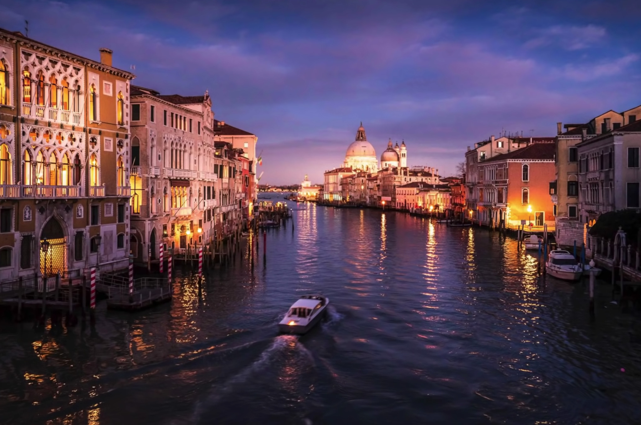 The Secret to Amazing Cityscape Photos: A Magic 15-Minute Window - Top ...