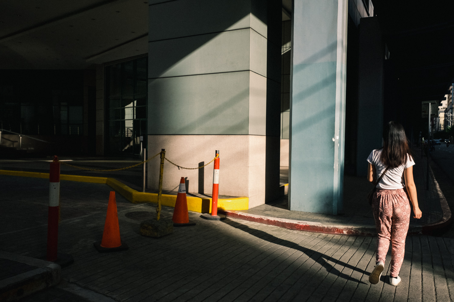 Why I Rarely Shoot Wide Open: How to Separate Subject from Background ...