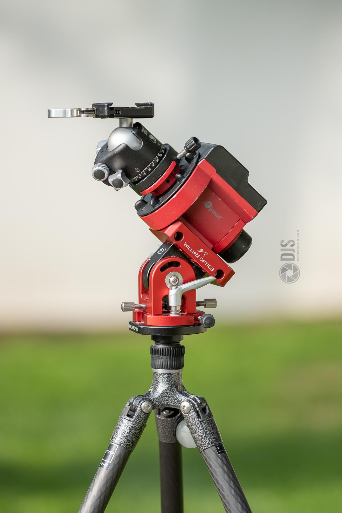 Instead of a New Lens for Astro Photos, Consider a Star Tracker Instead ...