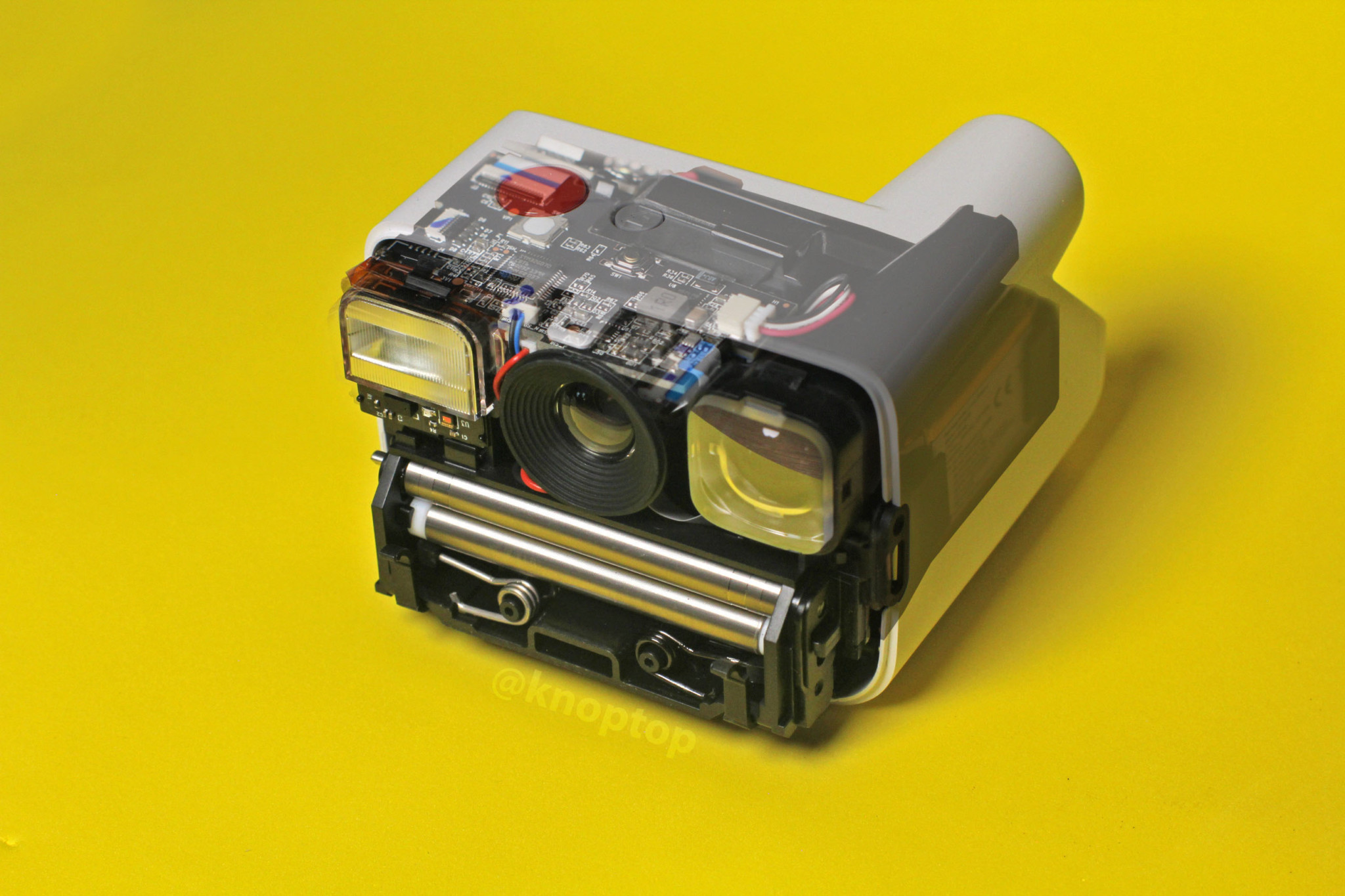 Polaroid Go Instant Camera Teardown: Inside the Tiny Film Camera ...