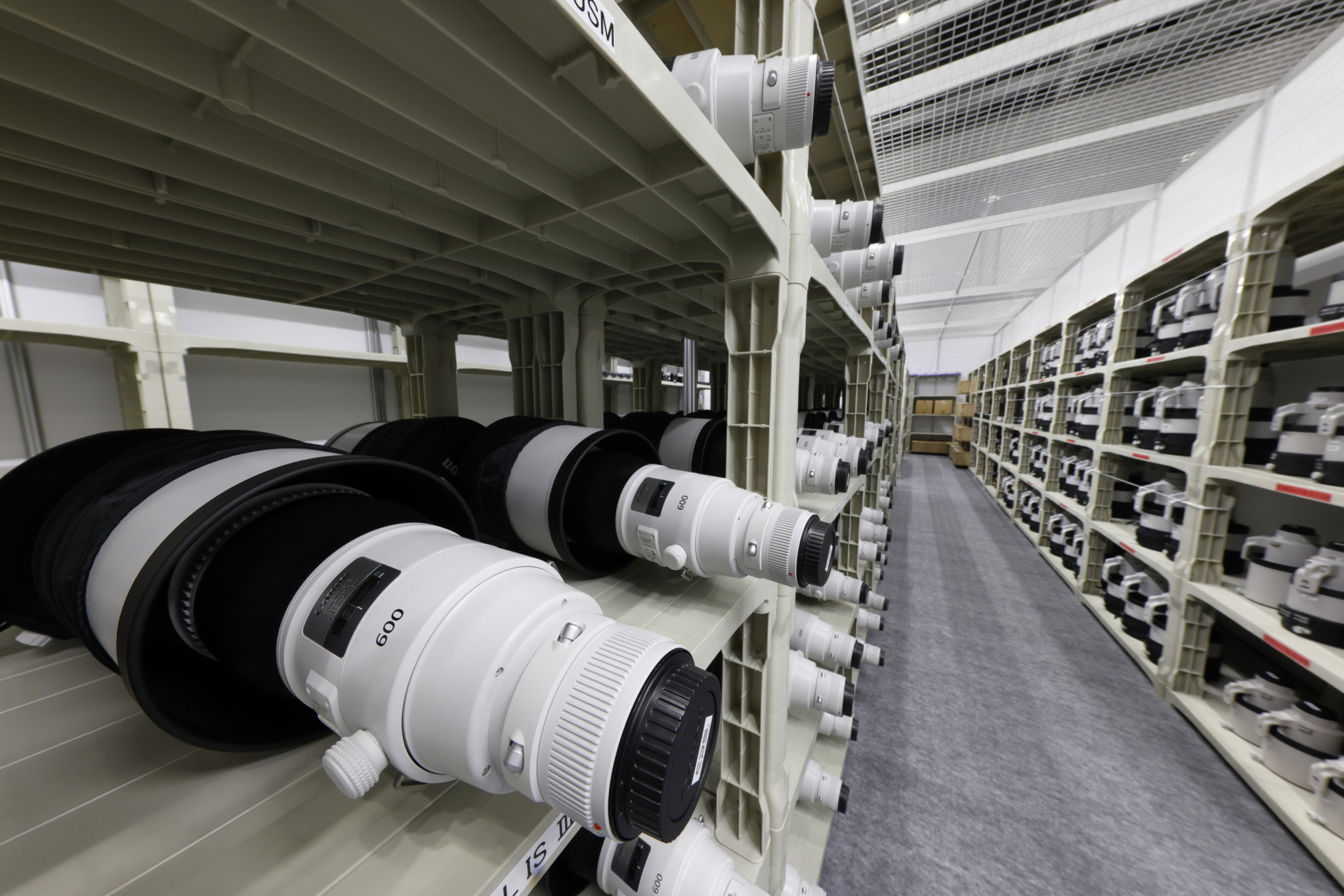 Inside Canon's Impressively Stocked Olympic Pro Camera Service Facility ...