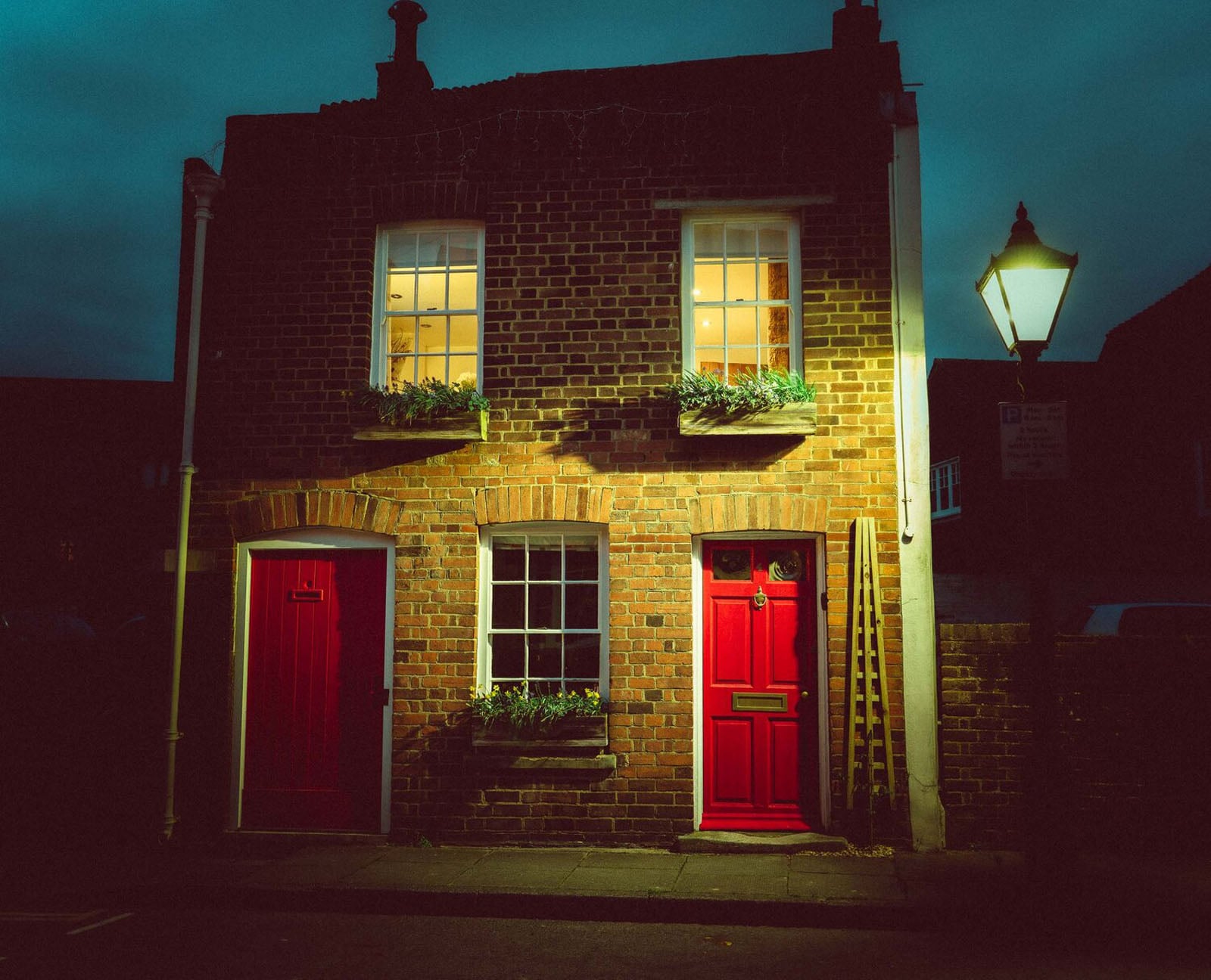 How to Use Street Lights to Improve Your Night Street Photography ...