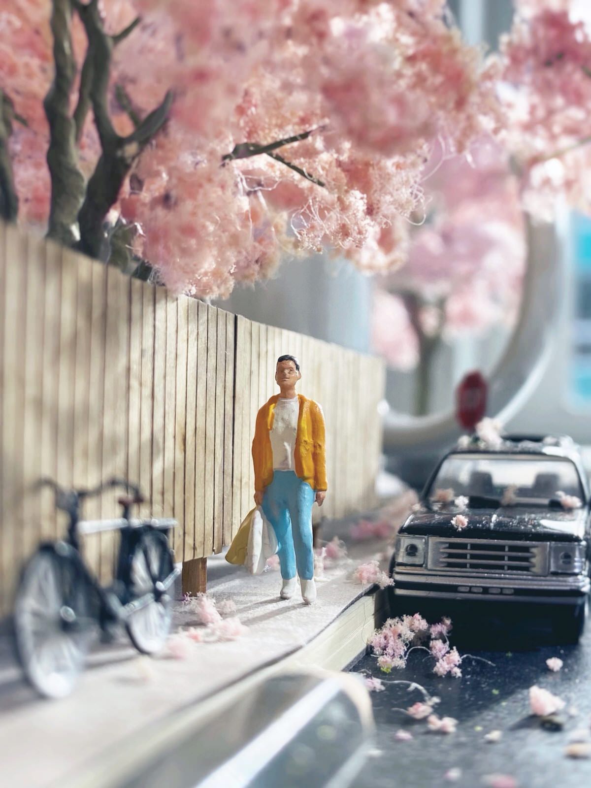 iPhone Photographer Captures Miniatures Staged in Intricate Scenes ...