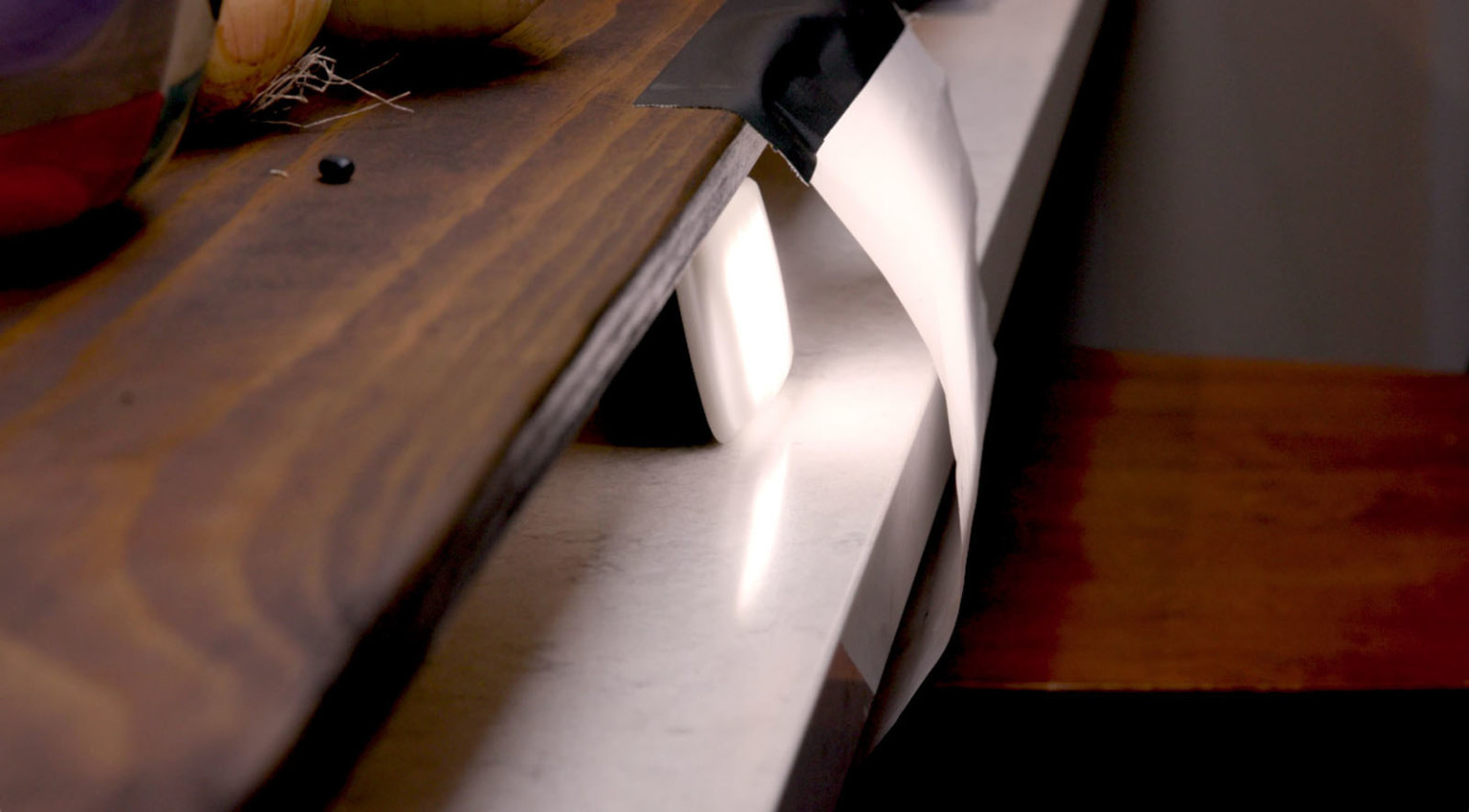 How to Do Top Back Lighting in Product Photography | PetaPixel