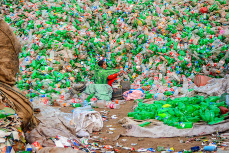 Eye-Opening Photos Show How Plastic Waste is Polluting Our Planet ...