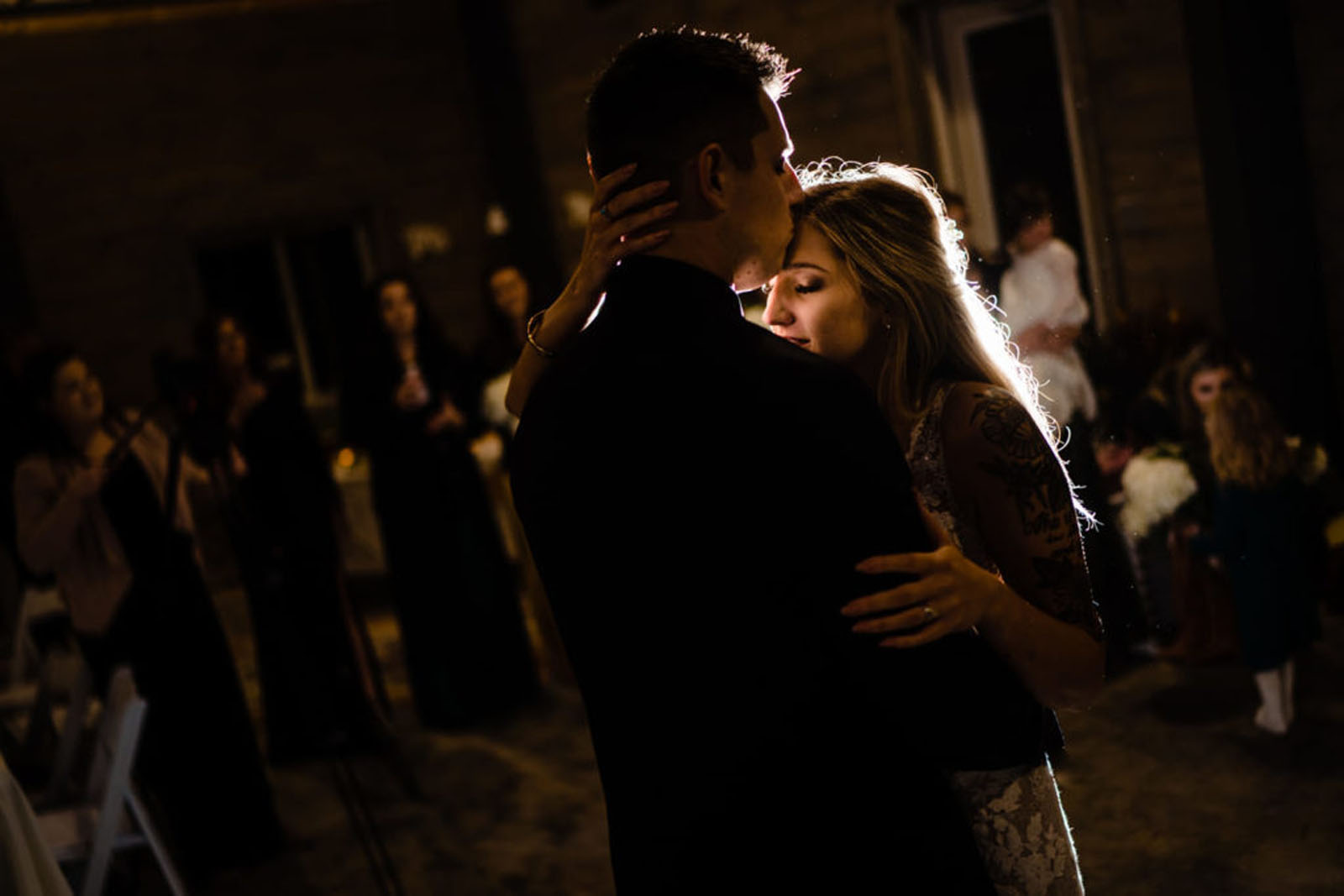 5 Tips for Perfectly Photographing the Bride and Groom’s First Dance ...