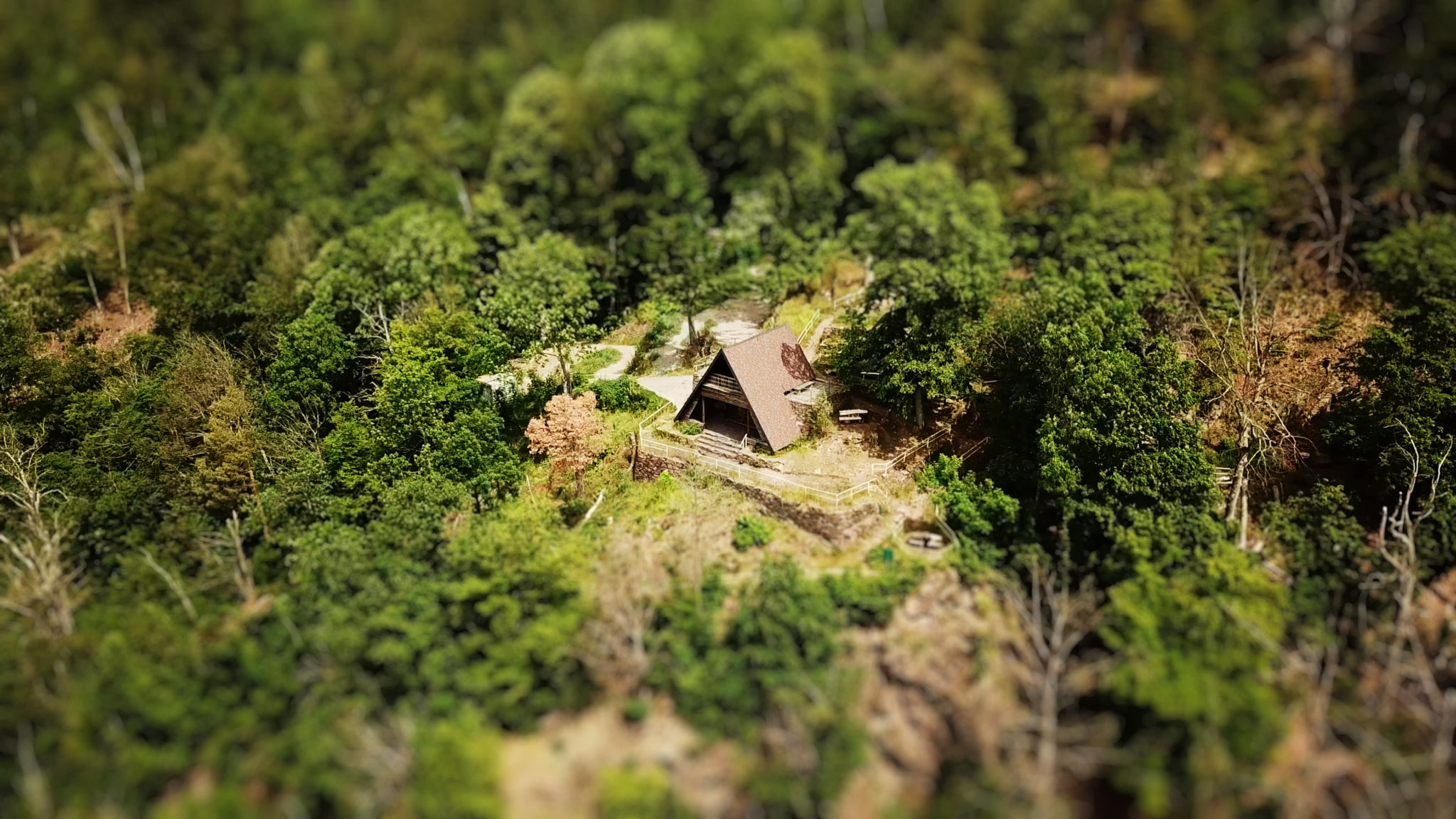 Mesmerizing Tilt-Shift Perspective Shows German Mountains in Miniature ...