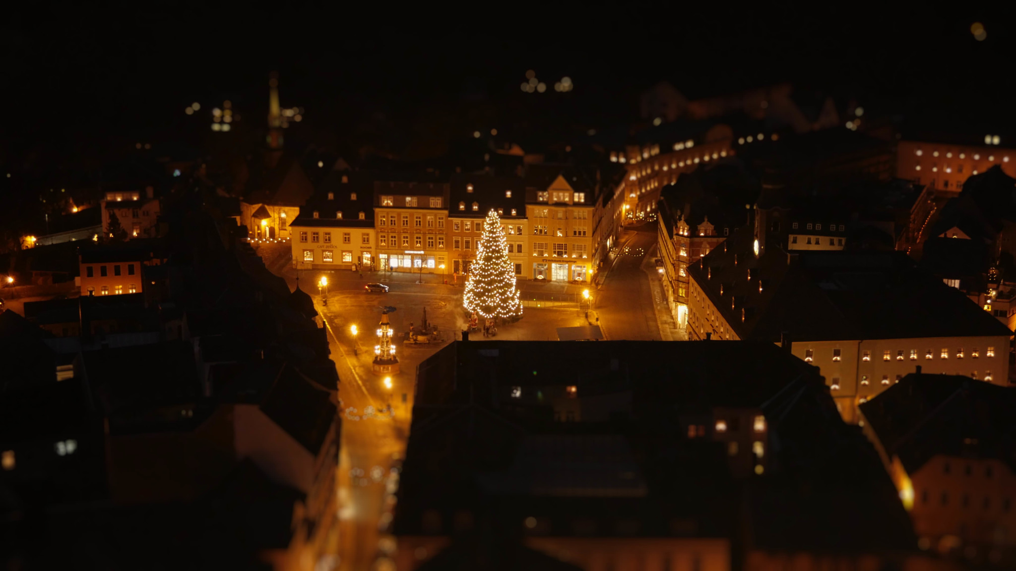 Mesmerizing Tilt-Shift Perspective Shows German Mountains in Miniature ...