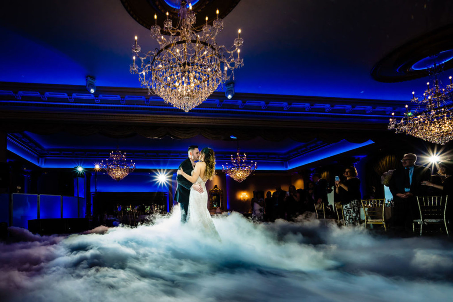 5 Tips for Perfectly Photographing the Bride and Groom’s First Dance ...