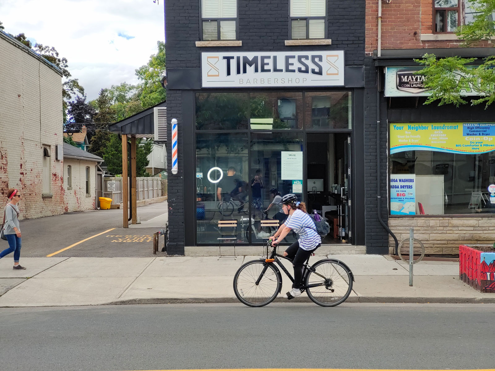 How to Do Street Photography with a Smartphone | PetaPixel