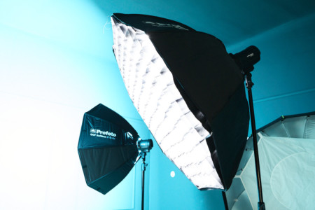 Profoto B10X and B10X Plus Review: A New Bar for Compact Powerful Strobes | PetaPixel